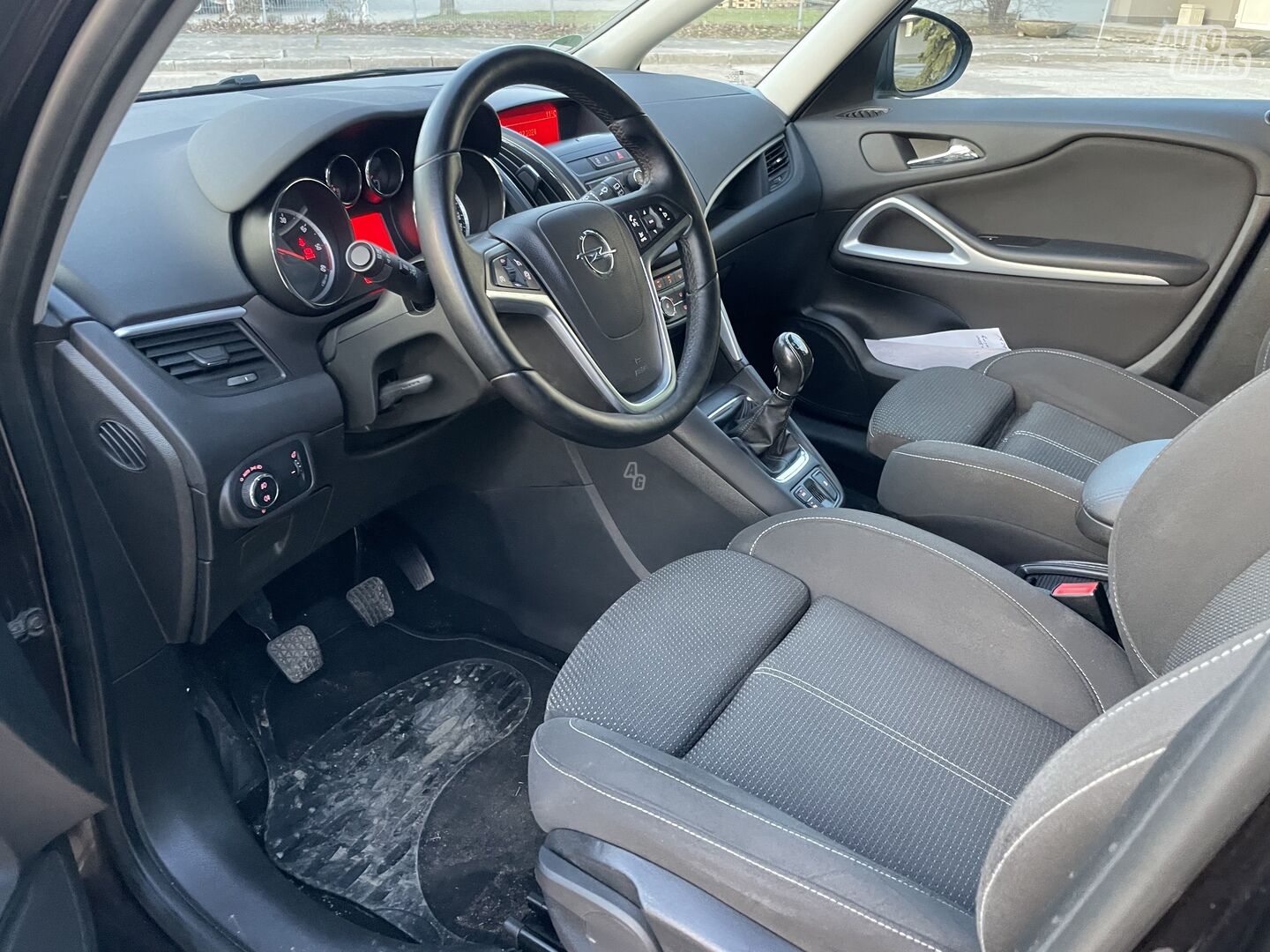 Opel Zafira - Arkamis.lt