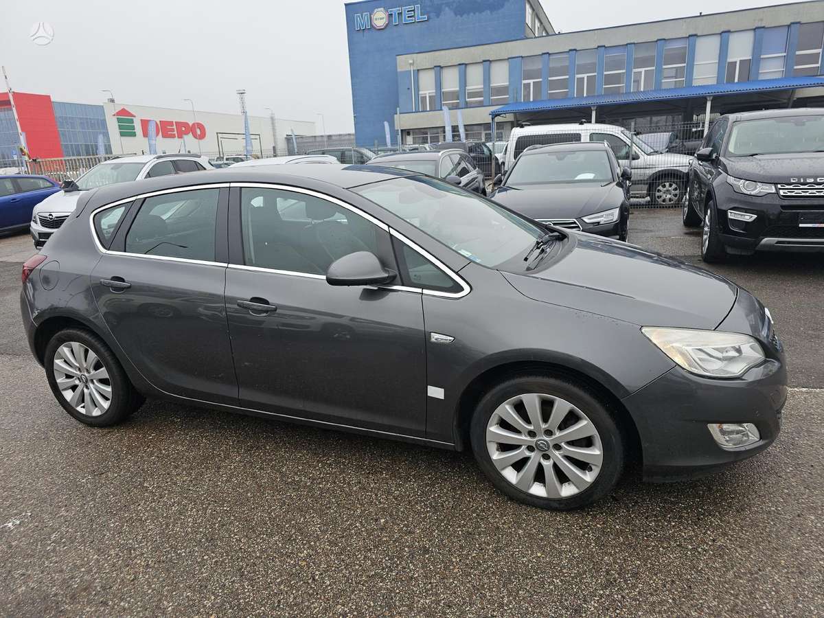 Opel Astra - Arkamis.lt