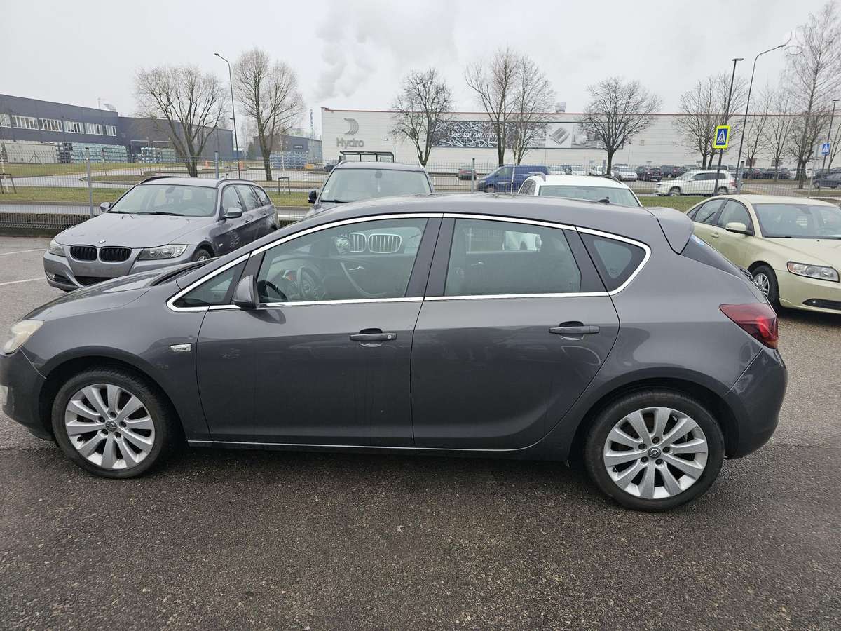 Opel Astra - Arkamis.lt