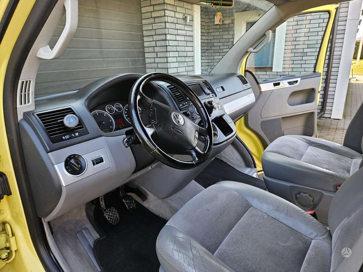 Volkswagen Multivan - Arkamis.lt